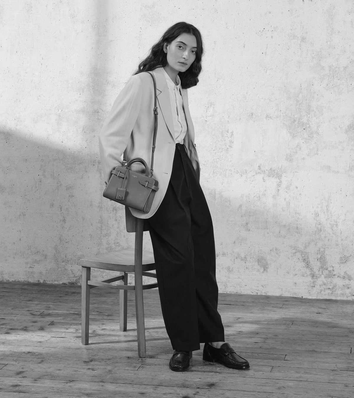 Emilie small handbag in grained leather